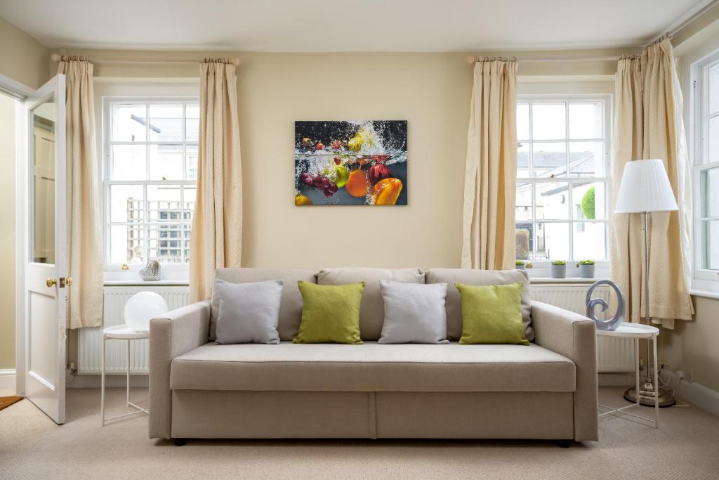 Romantic Cosy Cottage With Parking & Courtyard - Cheltenham